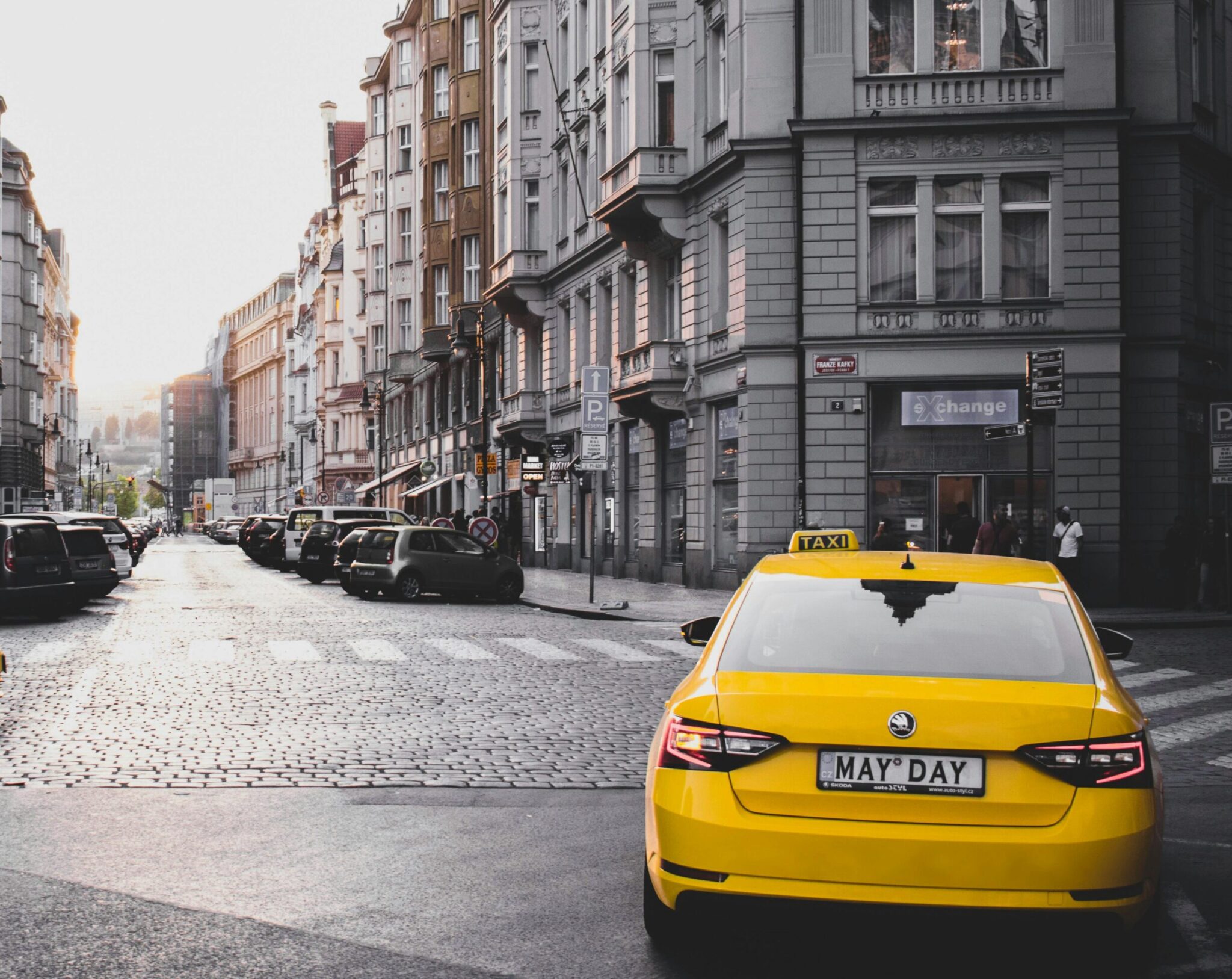 8 most common tourist traps and how to avoid them - Wings of Wanderlust