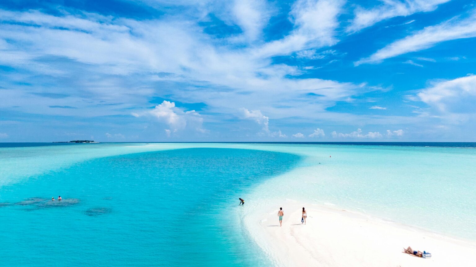 Best Time to Visit Maldives: Seasons, Weather & Travel Tips